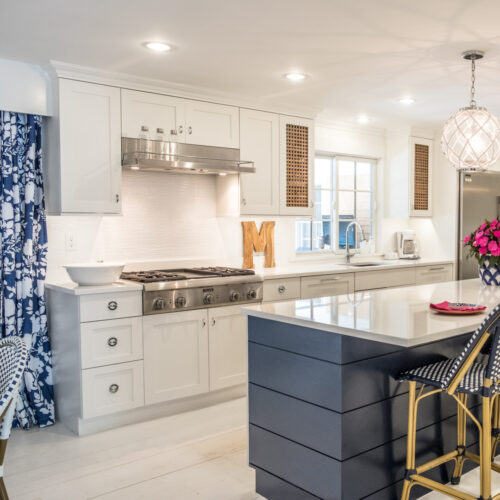 Lake House Inspiration: Our Favorite Kitchen Designs for Summer Getaway ...